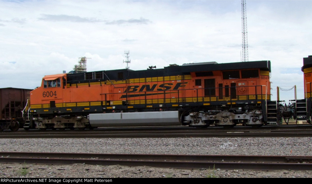 BNSF 6004